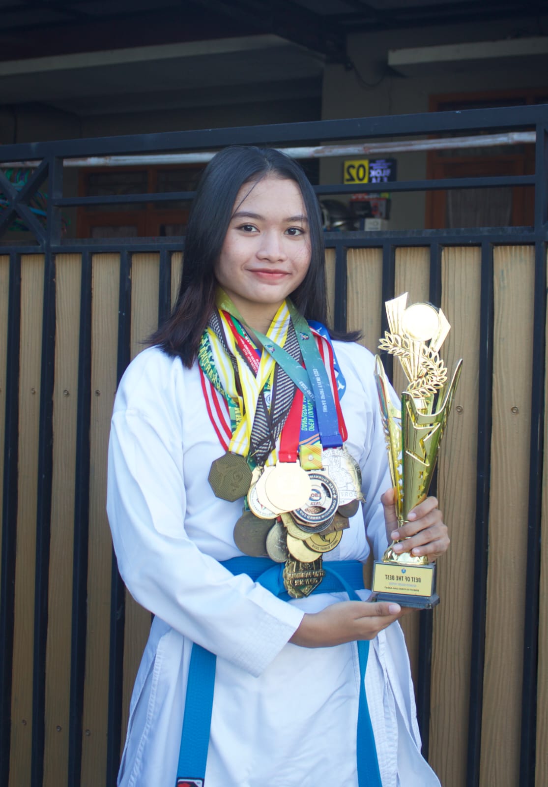 Cerita Dibalik Kesuksesan Zen Kayla Nathania si Peraih Puluhan Medali ...